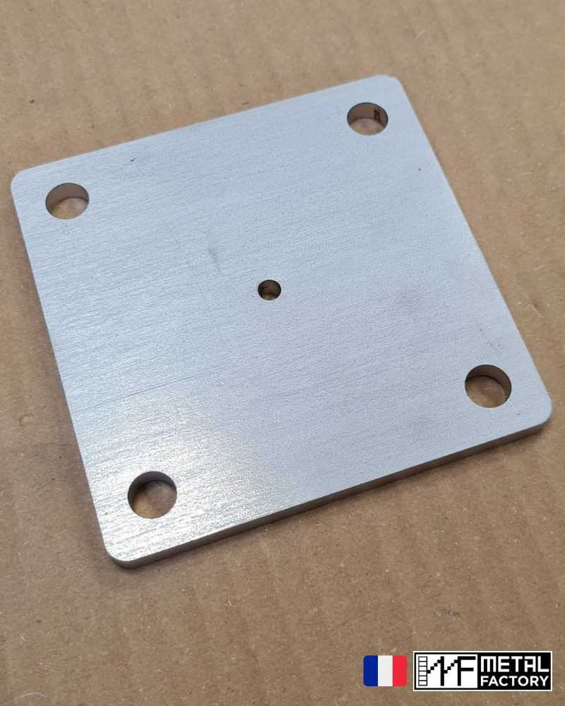 Platine d'ancrage carrée en inox 304 (A2) à souder sur des poteaux