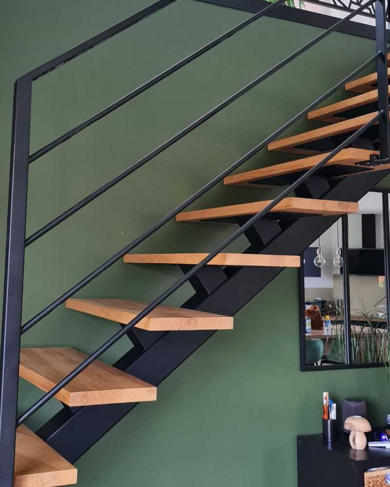 Escalier droit loft metal - Sur mesure
